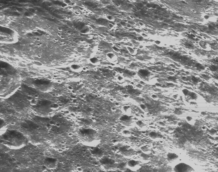 Zo zag u de maan nog nooit: ruimteschip Orion maakt close-upbeelden van ...