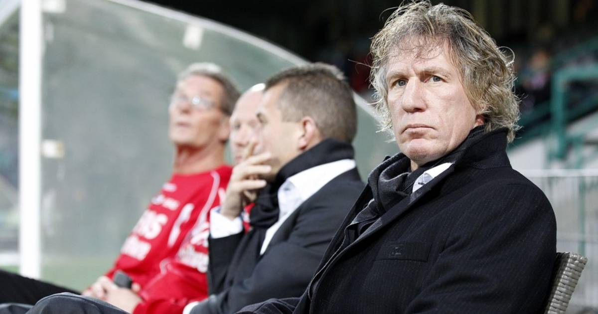 Verbeek wrijft zich in handen met 'ideale' AZ-selectie | Nederlands ...