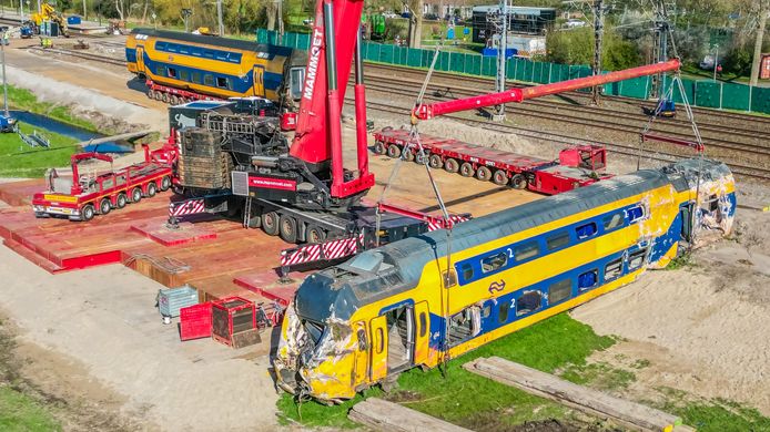 Gecrashte trein Voorschoten naar Amersfoort, maar mogelijk is dat niet ...