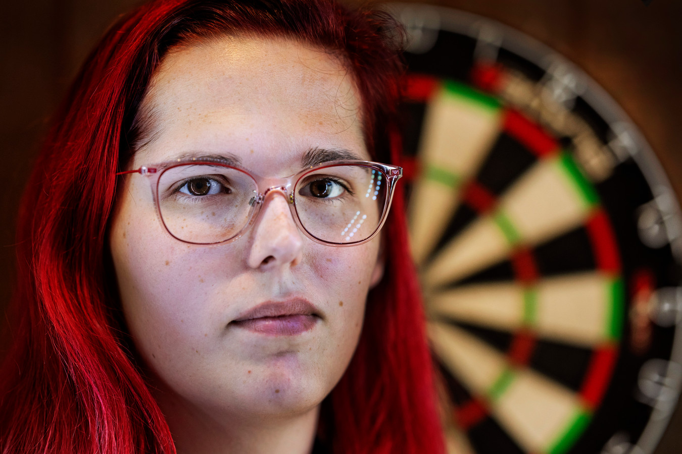 Dartende transvrouw Noa-Lynn van Leuven kansloos bij debuut op Women's ...