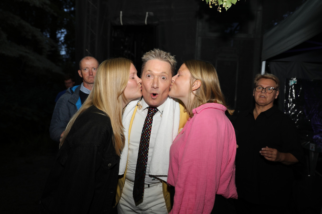 KIJK Bart Kaëll en Aalsterse zangeres Tini bouwen feestje in het ...