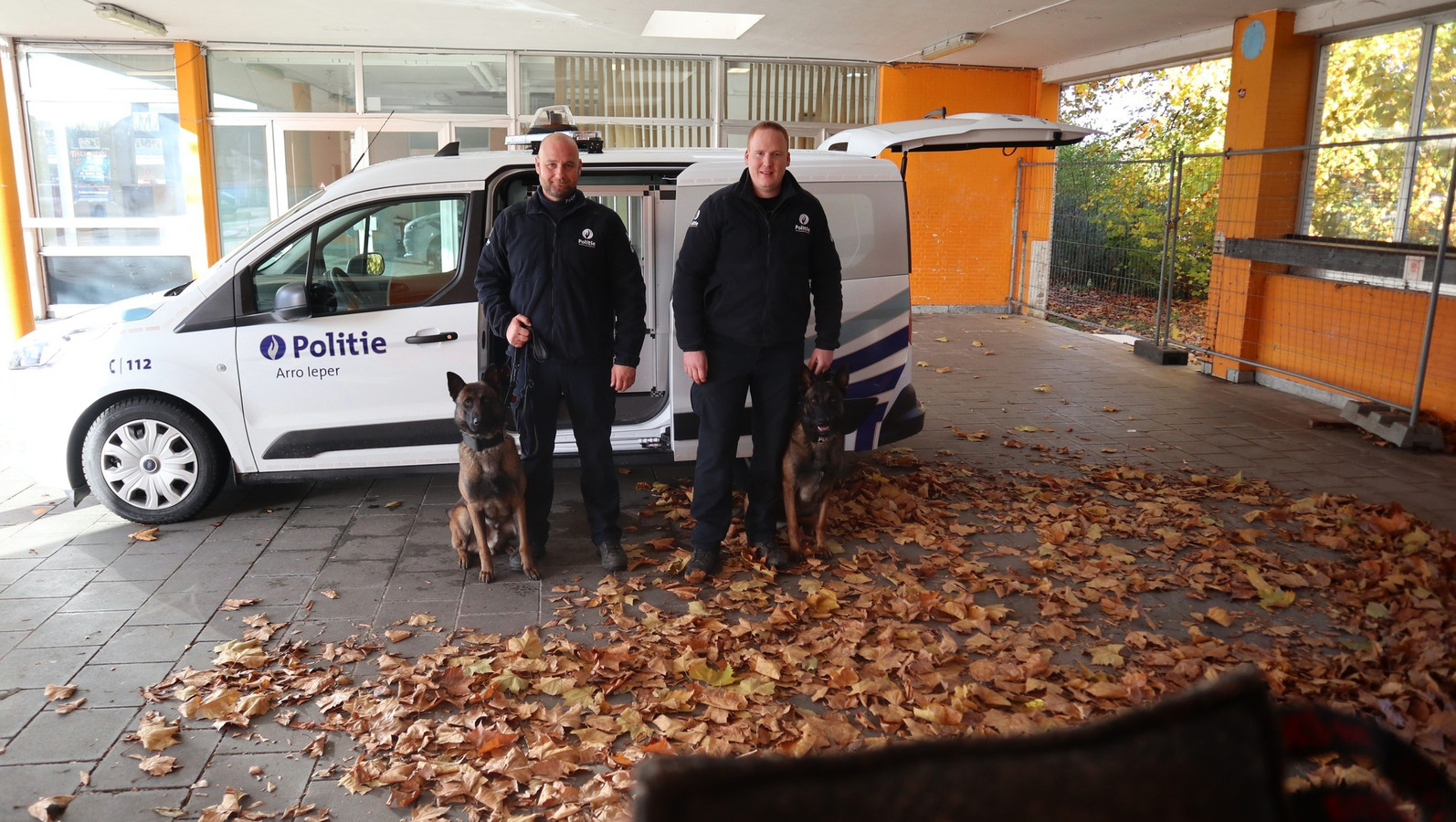 Hondenbegeleiders Arro Ieper hebben nieuwe dienstwagen | Foto | hln.be