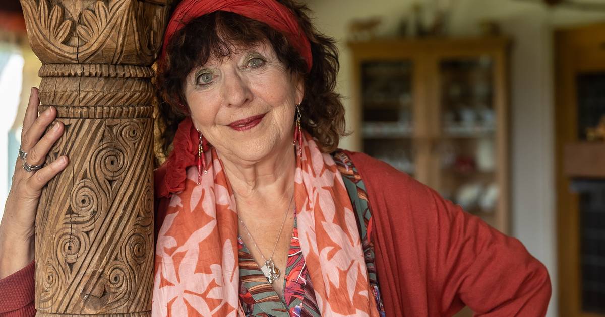 Elly Zuiderveld (van Elly en Rikkert) schreef met chef-kok Bart een ...