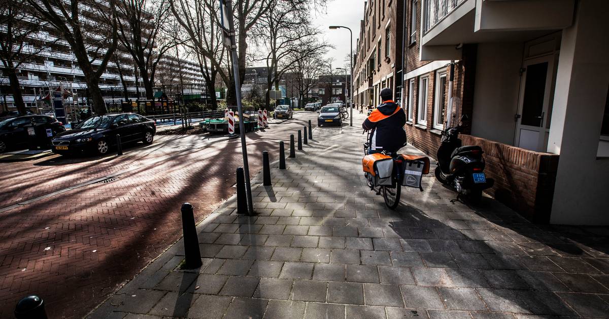 Verslaafde bewoonster in onveilige portiekflat ‘opgenomen’: ‘Maar wat ...