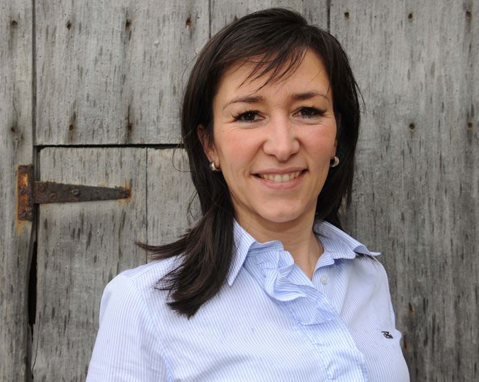 Burgemeester Conny Moons: "Ik blijf gewoon Conny. Titels laat ik thuis ...