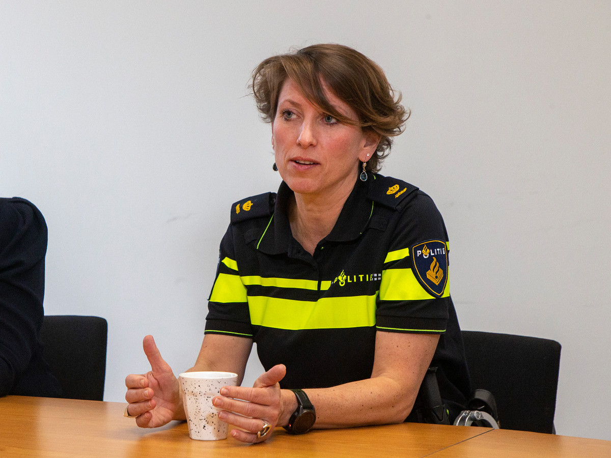 Doodnormale autogarage is middelpunt van grote plofkraakbende: 16 ...