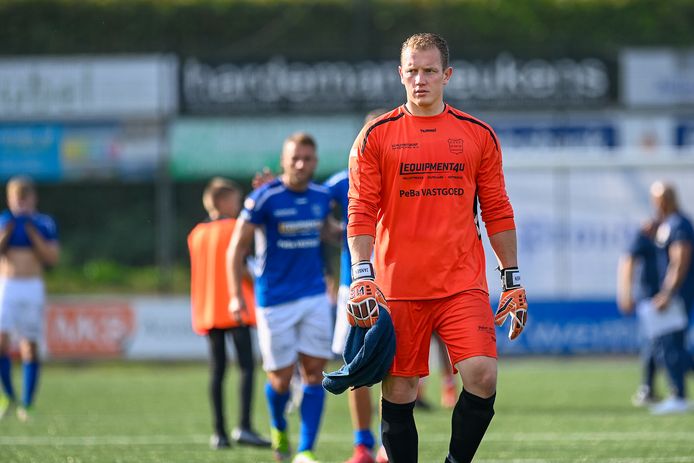 Doelman Johan Jansen na elf jaar weg bij GVVV | Voetbal De Vallei ...