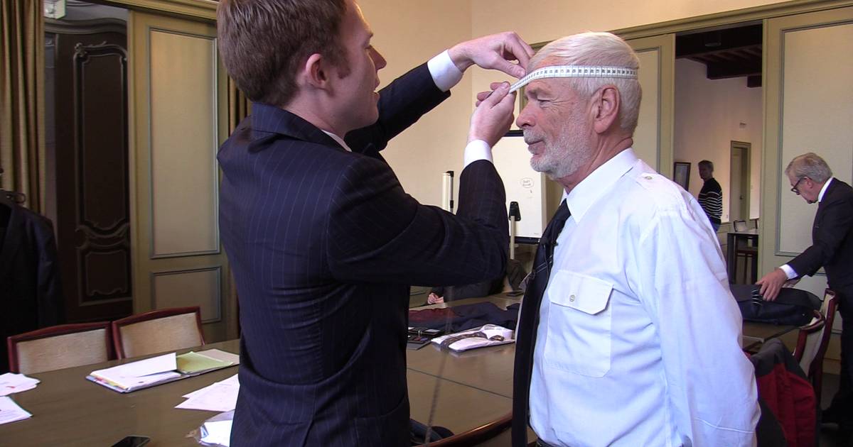 Strak in het pak: nieuw tenue voor Zeeuwse veteranen | Goes | AD.nl