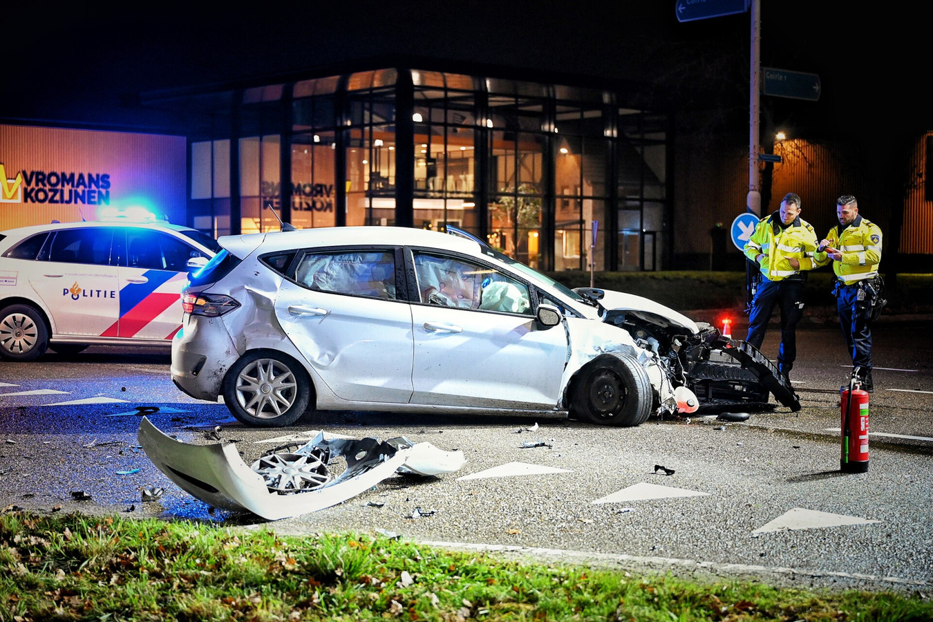 Rampkruising buiten Goirle verdient rotonde, maar krijgt verkeerslichten | Foto | hln.be