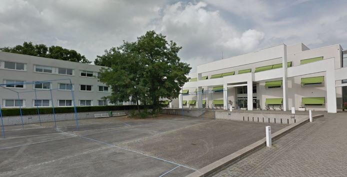 Vlag halfstok en één minuut stilte: ook Soest herdenkt slachtoffers van ...