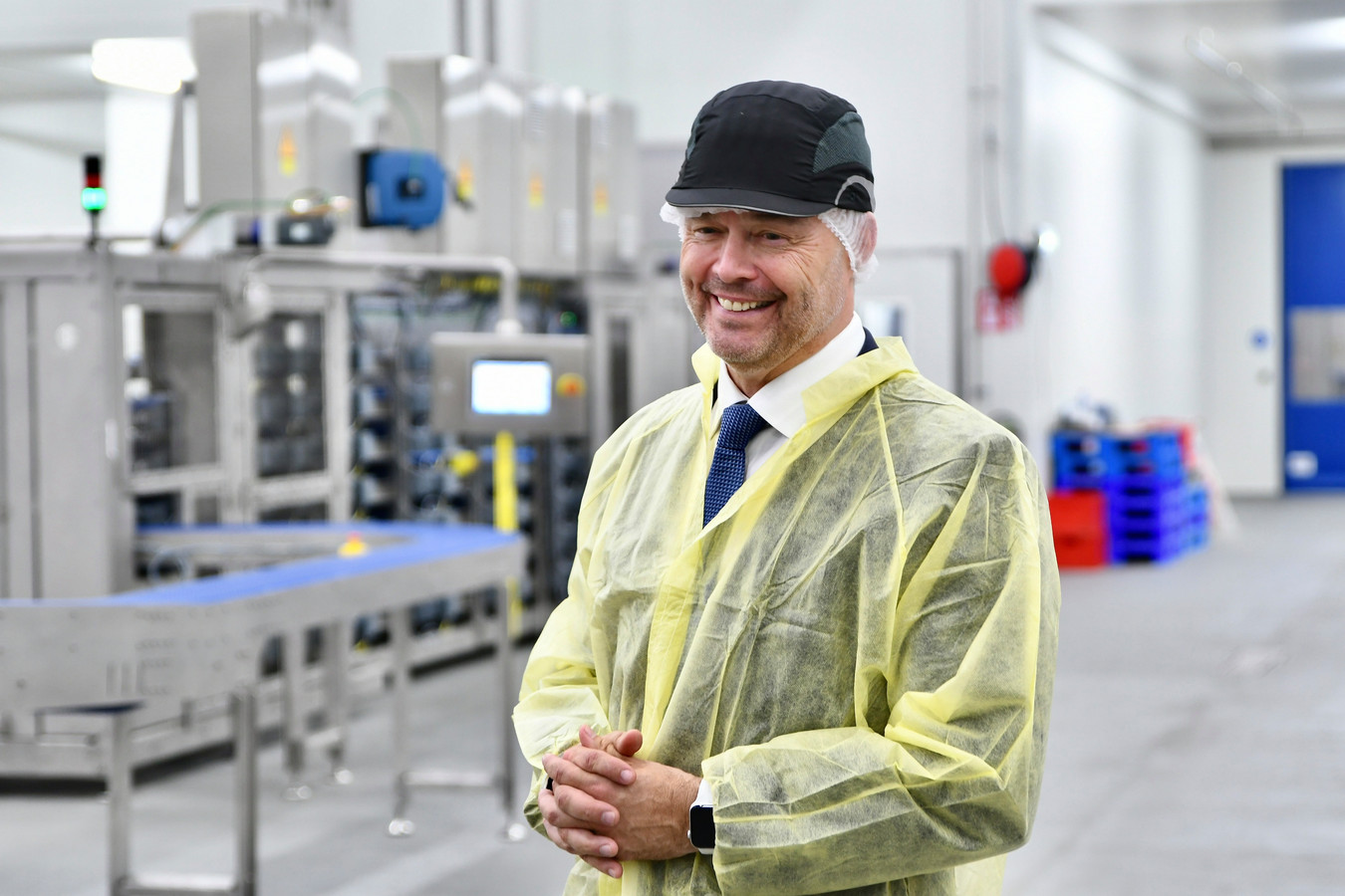 Hier rollen jaarlijks 200 miljoen tortilla’s van de band: Paulig opent ...