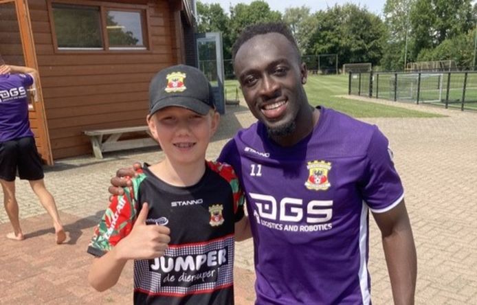 Kat van Neal (12) uit Apeldoorn draagt de naam van speler GA Eagles ...