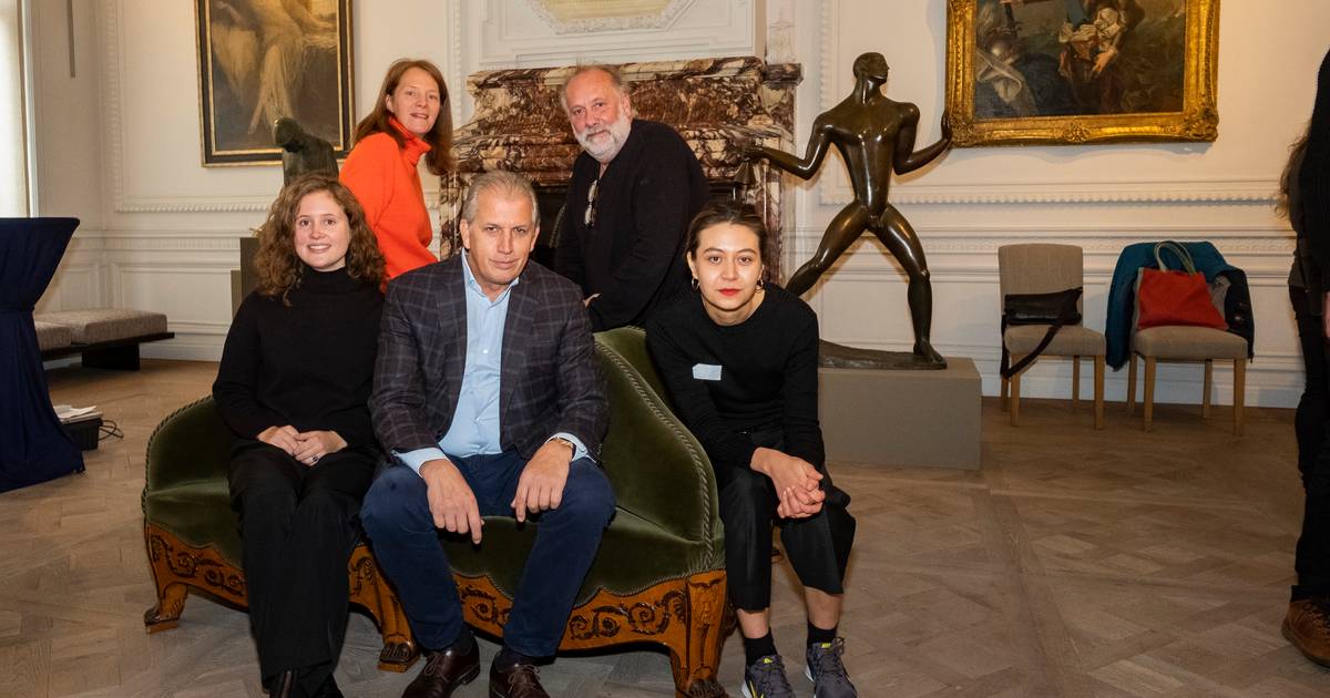 Derde editie To Be Antwerp zet net afgestudeerde kunstenaars in de ...