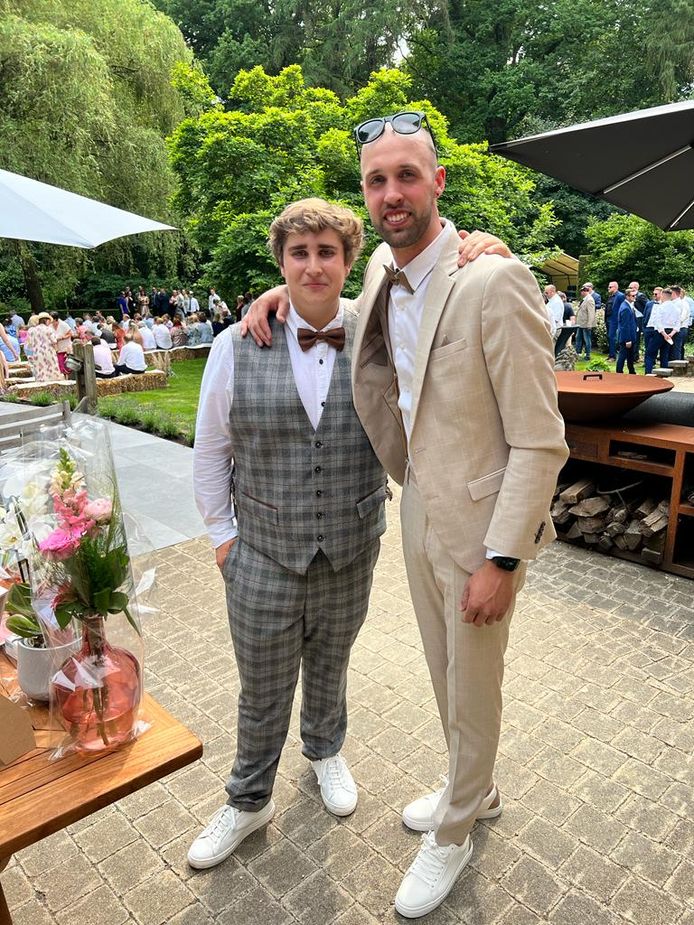 Mathijs en Tiemen organiseren eerste dartstoernooi in Snellegem: "Dit ...