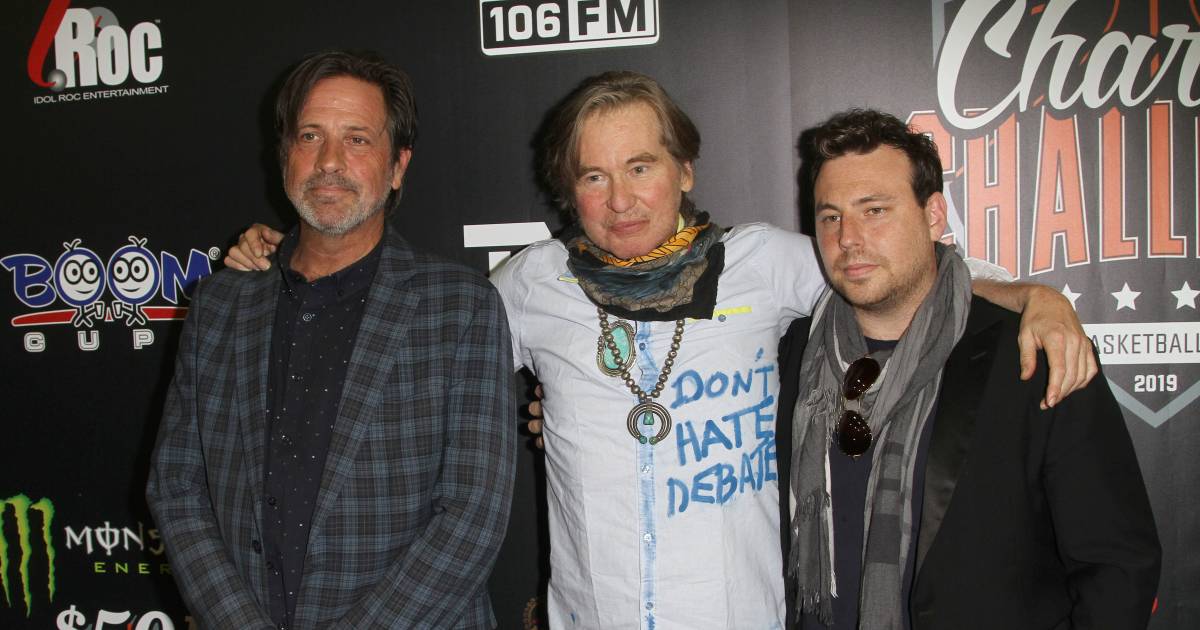 IN BEELD. Val Kilmer bijna onherkenbaar bij zeldzame verschijning op ...