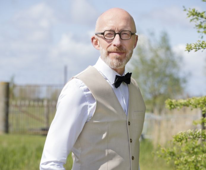 Oudste Mister Gay finalist Ivan (53) mag prijs van sympathiekste ...