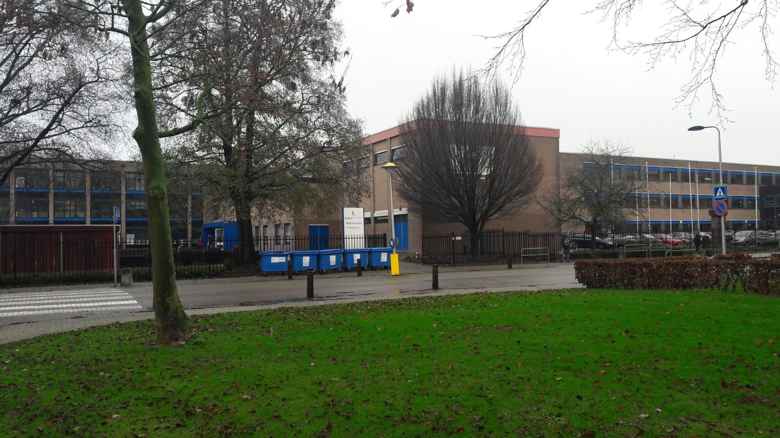 Vuurwapens in filmpje op Instagram lijkt geen serieuze dreiging | Foto | gelderlander.nl