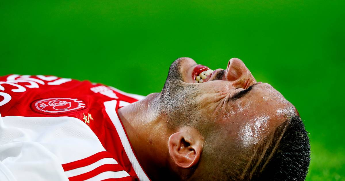 Spierverrekking houdt Ziyech voorlopig aan de kant | Nederlands voetbal ...