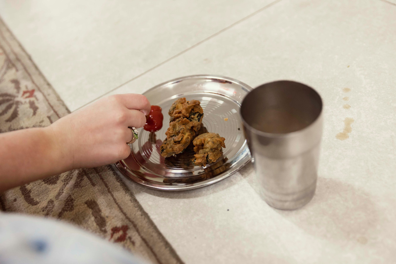 REPORTAGE. Op bezoek bij de Truiense sikhs: “Eén keer per jaar mogen we met onze zwaarden op ...