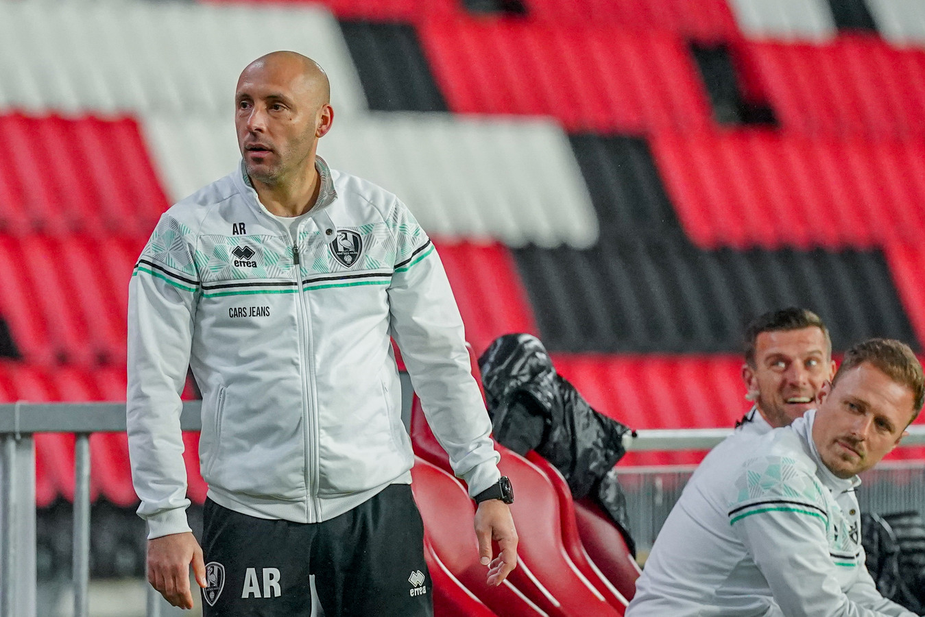 Rankovic spreekt schande van penalty en kraakt ADO-selectie: ‘Ik ben ...