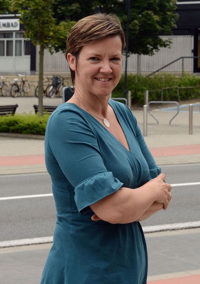 Els Van Hoof hakt knoop door en gaat naar federaal parlement | Leuven ...