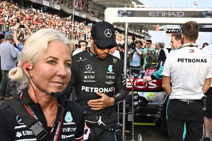 Lewis Hamilton breekt na zeven jaar met personal assistent Angela ...