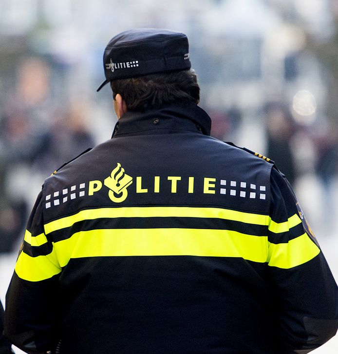 Zeeuwen: politie is weinig zichtbaar in de buurt | Zeeuws nieuws | pzc.nl