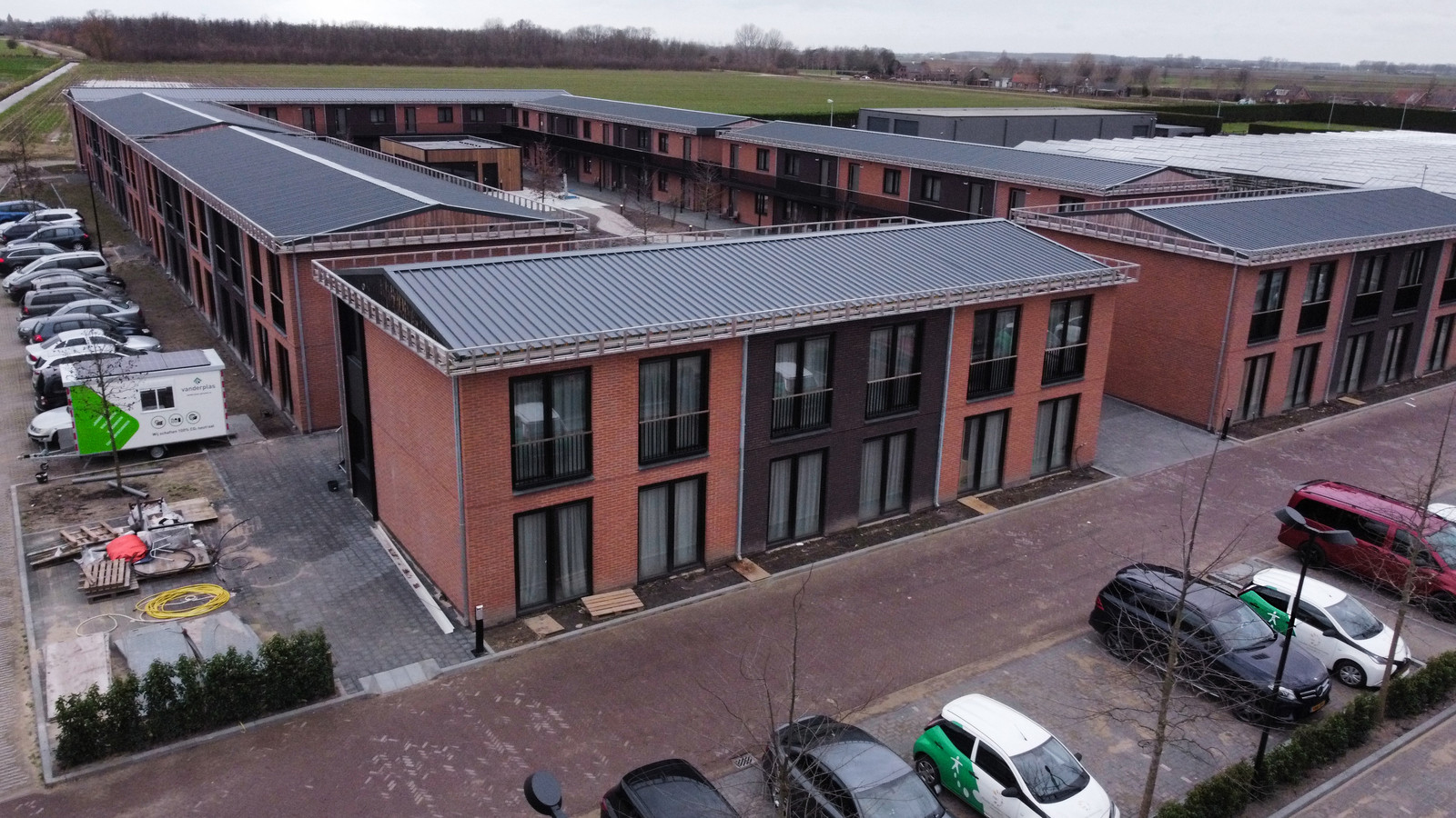 Vier maanden werken en wonen in Wijk en Aalburg, even je kinderen ...