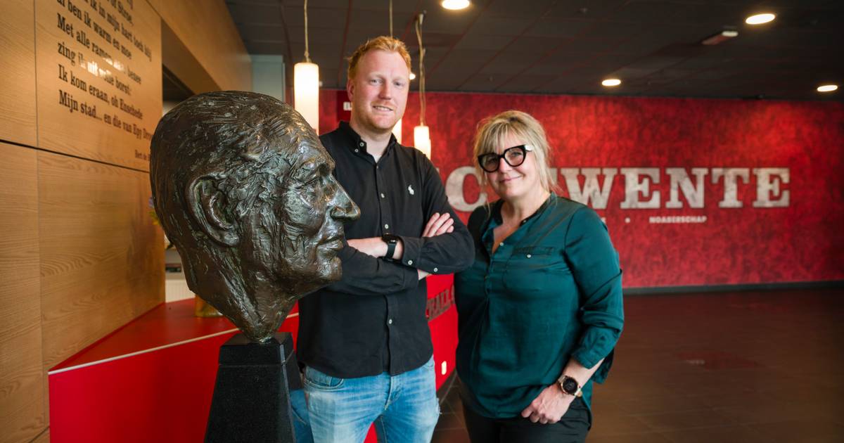 Theaterstuk over oud-verzetsman en oprichter FC Twente: Cor Hilbrink ...
