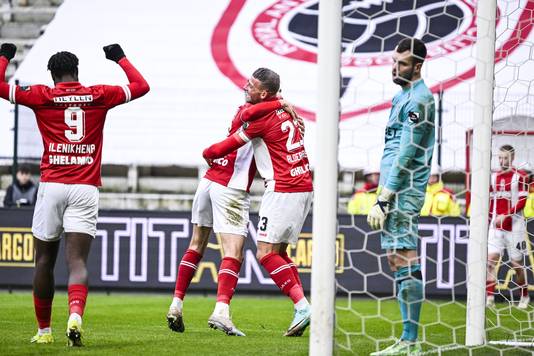 Perfecte namiddag voor Antwerp en Gouden Schoen Alderweireld: Great Old ...