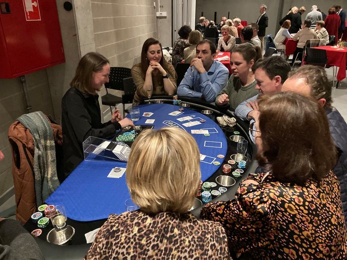 Casino Royale van Landelijke Gilde, Gezinsbond en Ferm schot in de roos ...