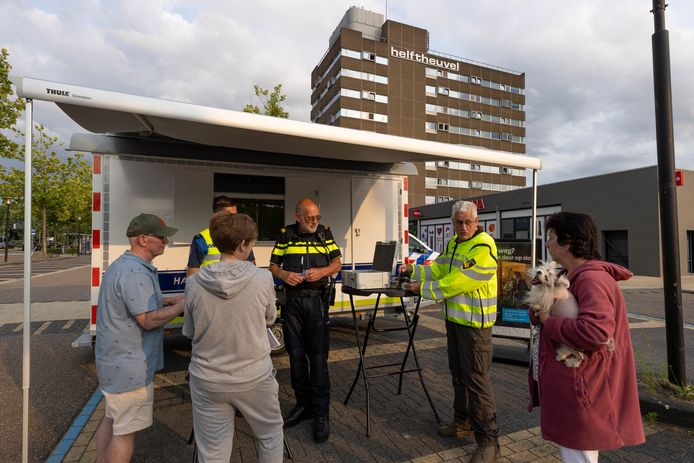 Agenten temperen onrust na inbraakgolf in Kruiskamp: ‘Ze geven me ...