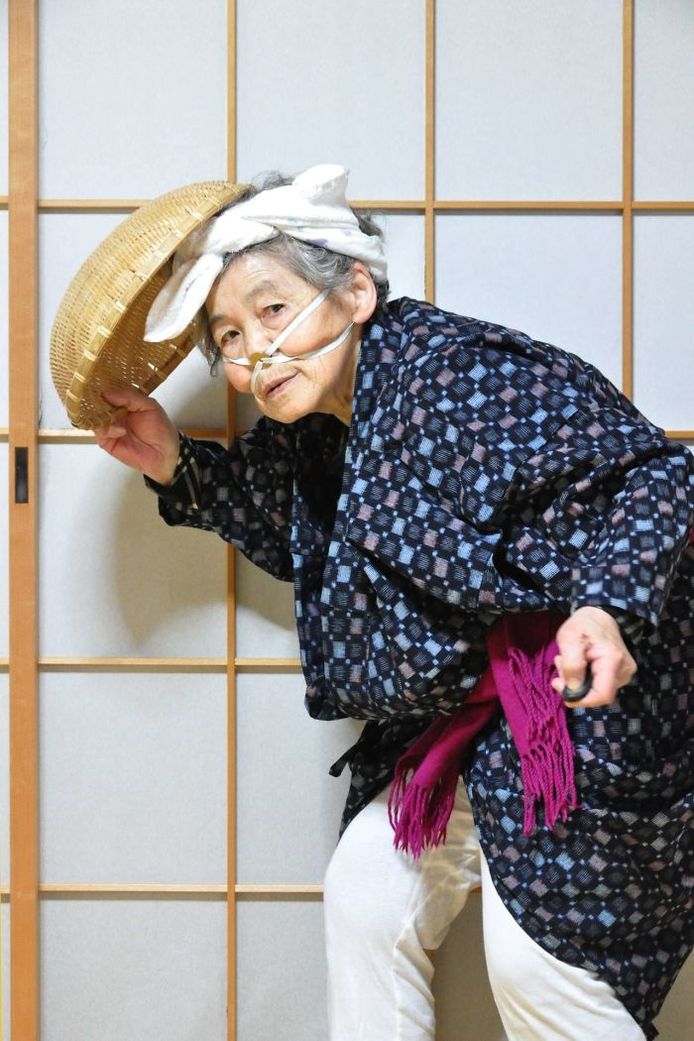Japanse oma (89) ontdekt fotografie, en daar is de hele wereld blij om ...
