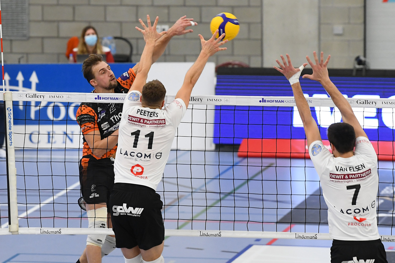 Robin Overbeeke en Lindemans Aalst kloppen VHL met 3-1: “Best denkbare ...