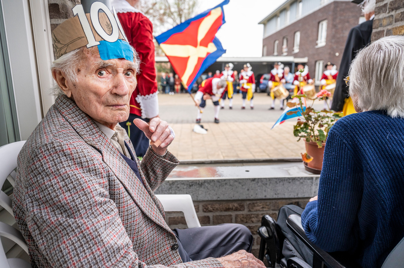 Boekelaar Thé Donkers woonde jarenlang in Canada maar kwam terug om te ...