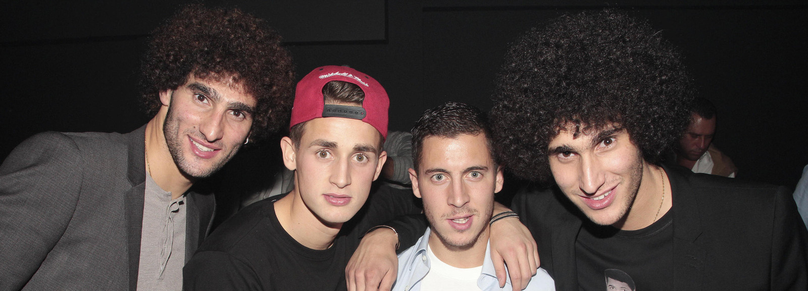 Fellaini viert verjaardag in volle club | Foto | hln.be