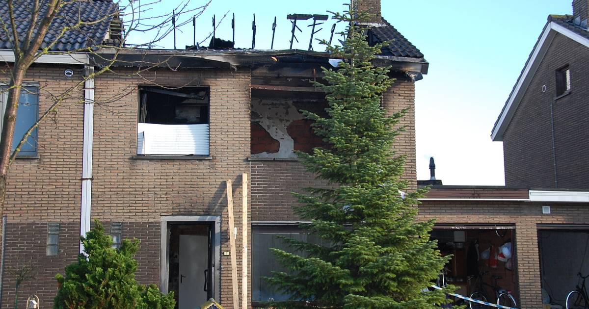 19-jarige kleinzoon nog altijd in coma na zware huisbrand | Lochristi ...