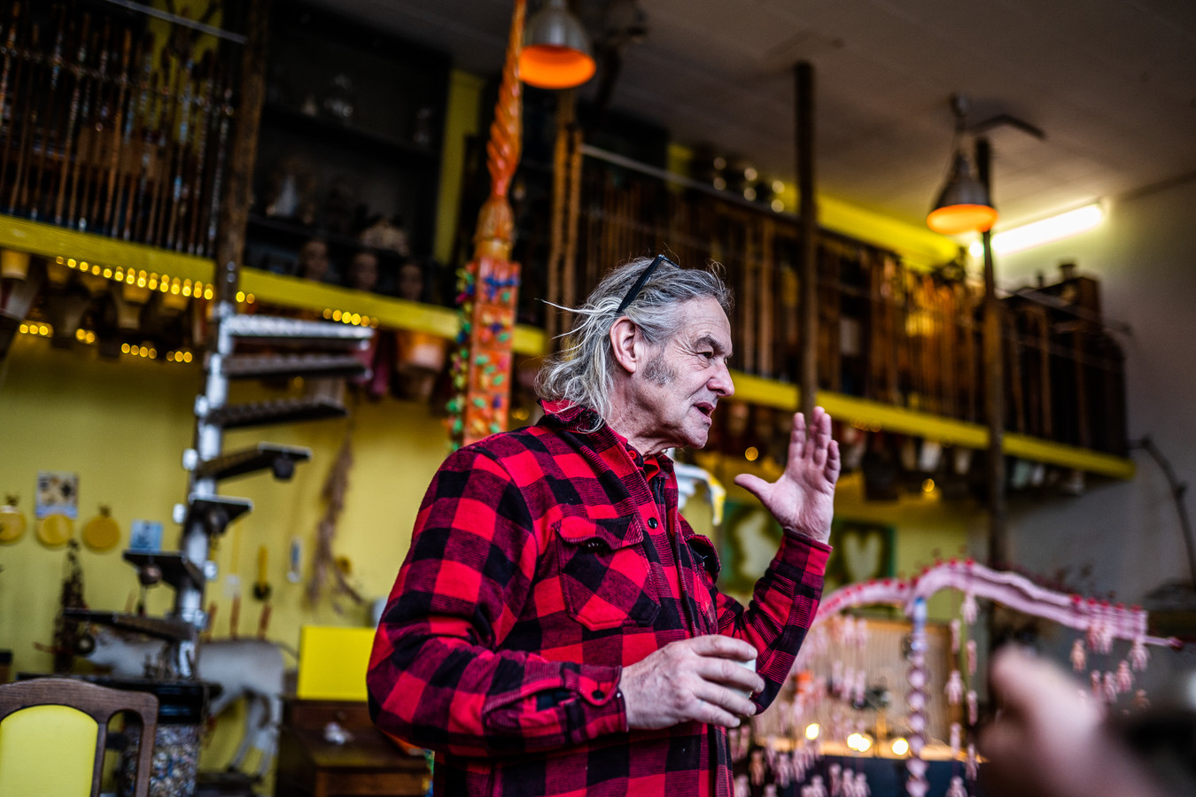 Jos van Doorn (67) blijft kunst maken tot hij erbij neervalt: ‘Een kop ...