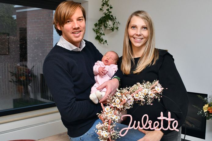 Babygeluk voor schepen Matthijs Samyn | Roeselare | hln.be
