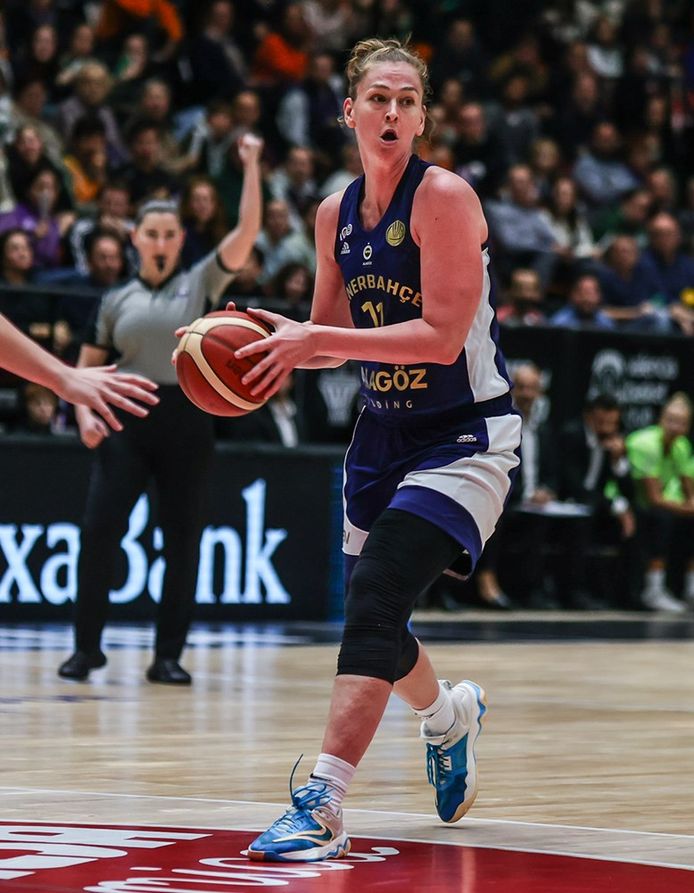 Na nieuwe glansrol bij winst met Fenerbahçe: Emma Meesseman al sinds ...