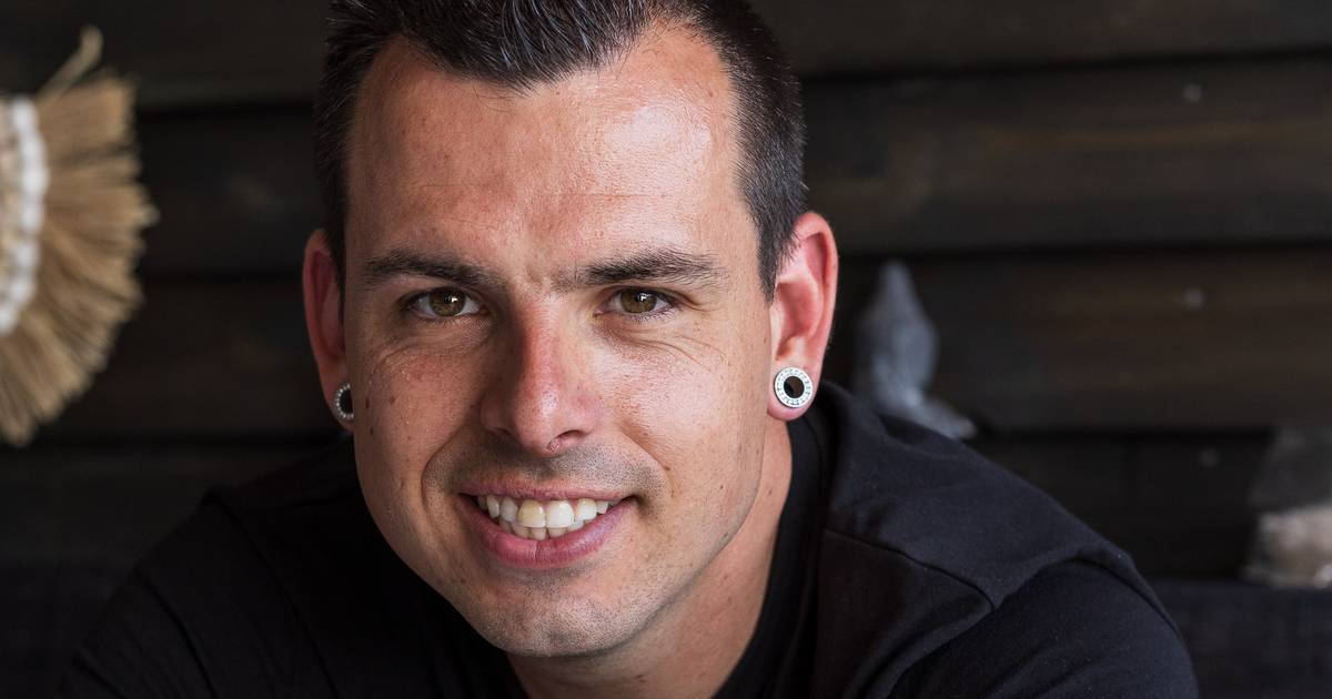 Zaltbommelse zanger Boy Lever neemt zijn fans mee het water op: ‘De ...