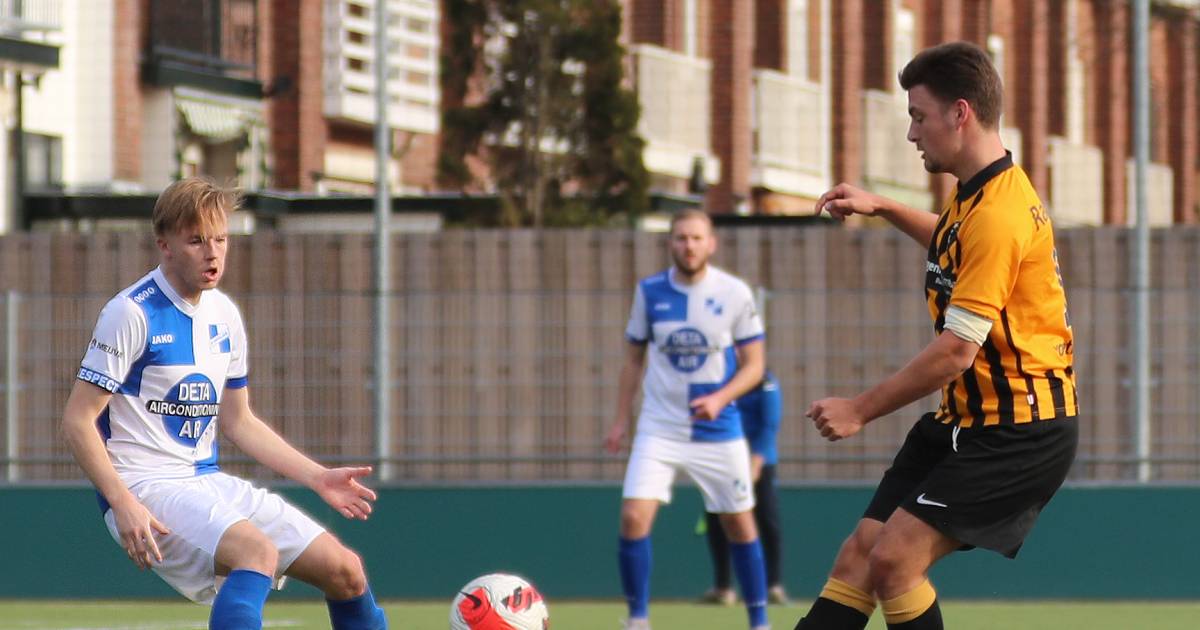 Wippolder-spelers dollen Jari Seffelaar na dure misser in ...