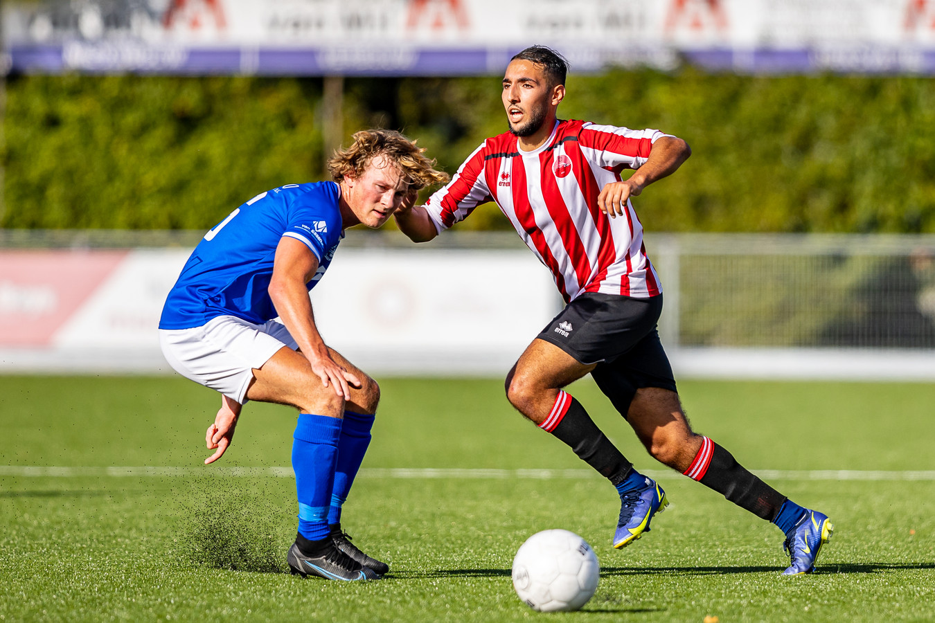 Staking bij SC Woerden, nekklem bij ASW, tienklapper Floreant en dit ...