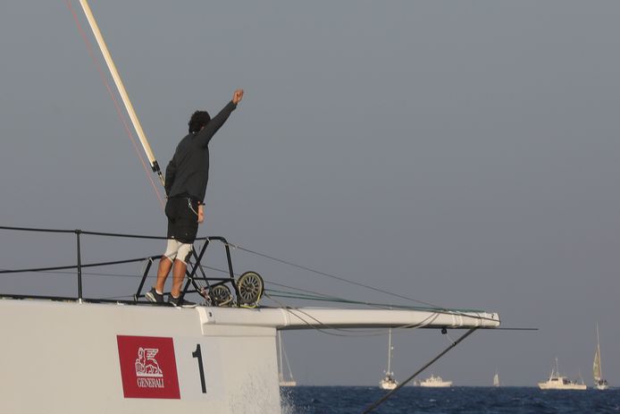 Spectaculaire beelden uit de grootste botenrace ter wereld | Meer sport ...