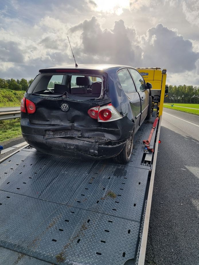 Bestuurder valt in slaap achter stuur en veroorzaakt ongeluk op A28 bij Nijkerk | Amersfoort | AD.nl