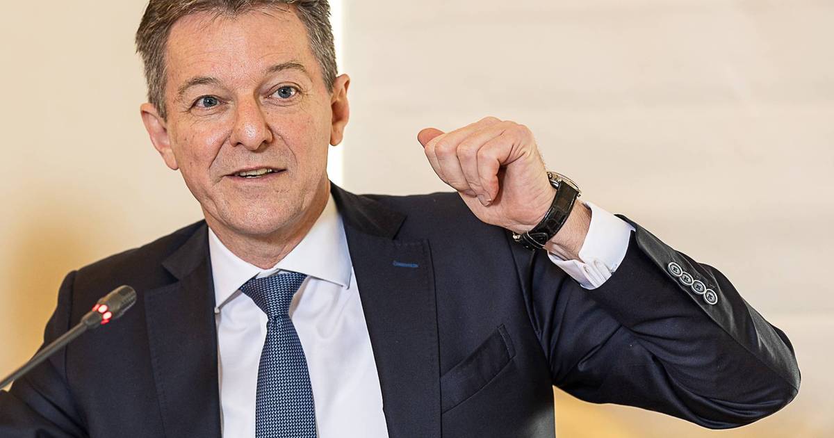 Aandeel KBC krijgt stevige klap op de beurs ondanks nettowinst van 882 ...