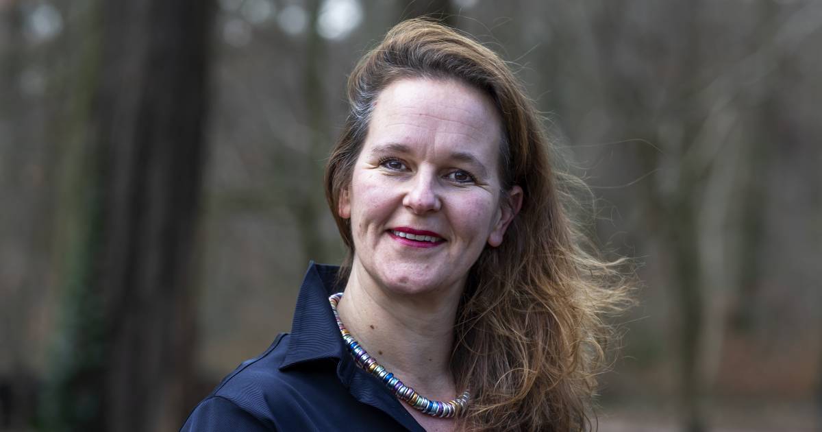Rachel (45) wordt wethouder voor vijf maanden: ‘Mijn drie zoons vinden ...