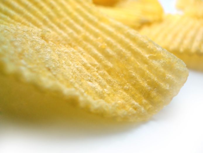 Chipszakken hoeven niet meer bij het restafval en dat is goed nieuws ...