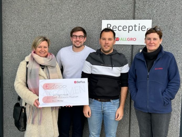 Allgro schenkt 1.000 euro aan welzijnsraad | Sint-Lievens-Houtem | hln.be