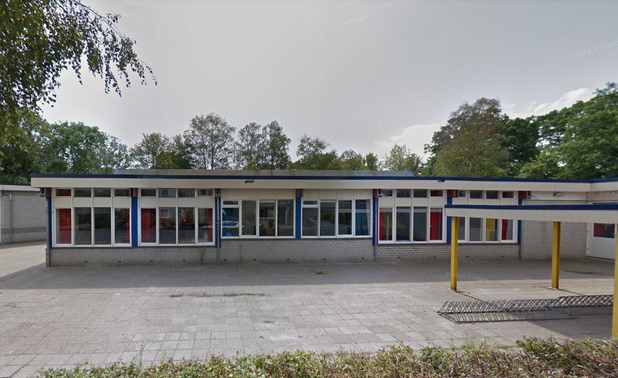 Penningmeester plunderde rekening van ouderraad basisschool Bathmen ...
